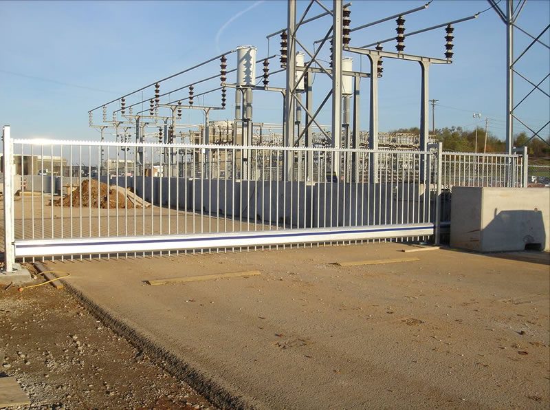 Delta Cantilever Sliding Gate for Heavy-Duty Use